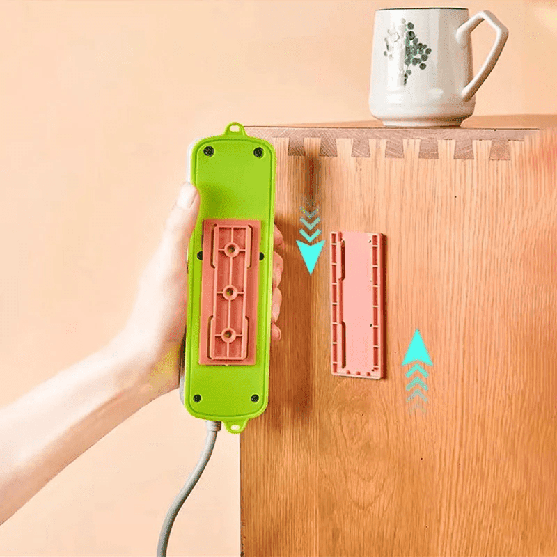 Plug Sticker Holder – Motizy